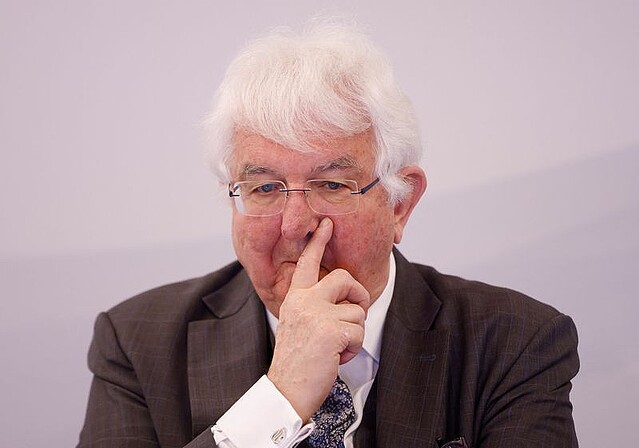 ECB0.25％利上げ、1人除く全当局者が同意 追加利上げも示唆＝関係筋 - ライブドアニュース