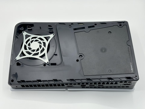 【画像】【特集】【夏休み特集】暑い夏は涼しい部屋の中でゲーム機掃除！ PS5/Xbox Series X/PCを綺麗にしてみた 5/78 ...