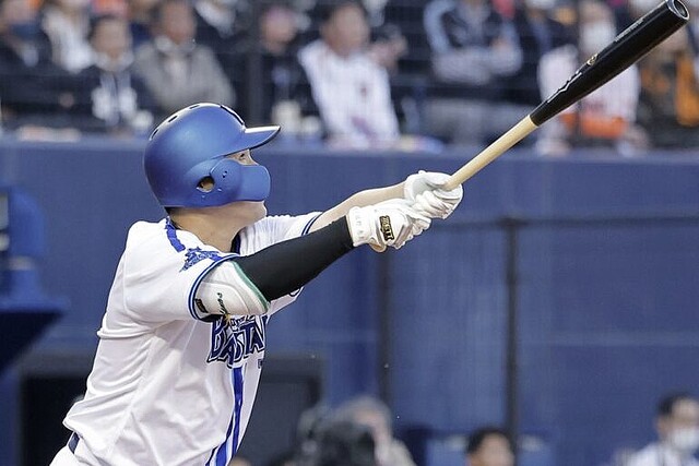 4戦5発で本塁打ランクトップに急浮上…DeNA“恐怖の1番打者”は「投手にとってプレッシャー」 (2023年5月12日掲載) - ライブドアニュース