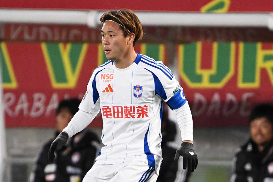 J2降格の新潟、DF堀米悠斗の契約満了を発表 今季は主将務める「ここで引退することを願っていました」 - ライブドアニュース