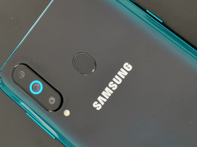 【画像】【ノッチ終了】Galaxy A8s、Nova 4、Honor V20 パンチホール採用3モデルを比較 5/14 - ライブドアニュース