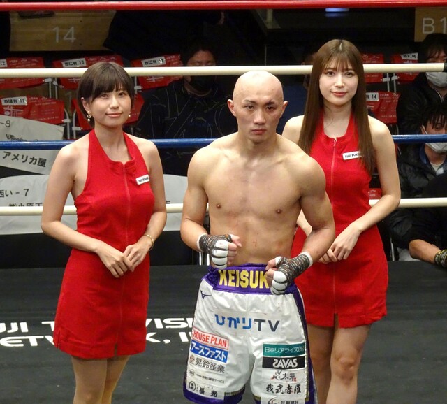 【画像】日本フェザー級3位・松本圭佑が2回TKO デビュー7戦連続KO勝利「感謝でいっぱい」 - ライブドアニュース