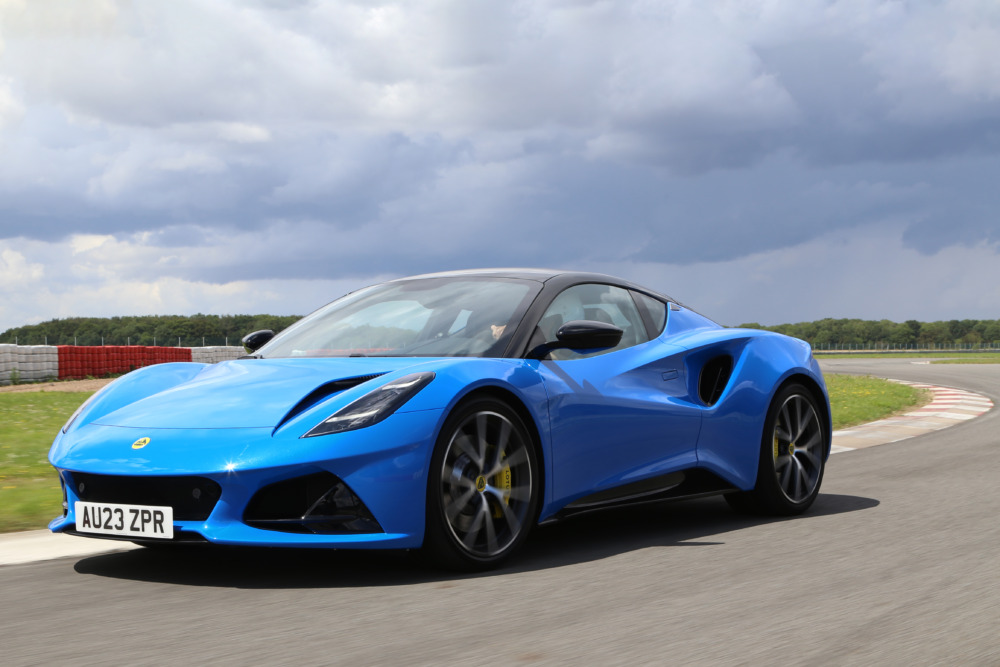 待望の2L直列4気筒 ロータス・エミーラ 英国で乗ってきた - ライブドアニュース