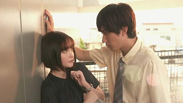 【画像】夏目（阿部亮平）＆かすみ（玉城ティナ）、微妙な関係性に新たな展開！『NICE CONTROL!』第2話 1/4 - ライブドアニュース