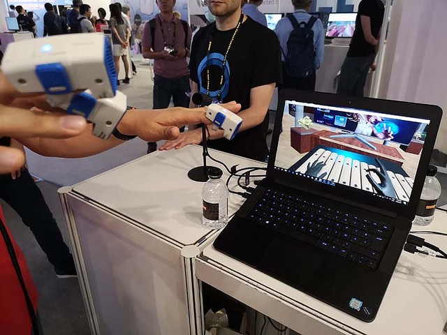 指先にはめるVR向け触感デバイス「Go Touch VR」体験レポ：COMPUTEX TAIPEI 2018 - ライブドアニュース