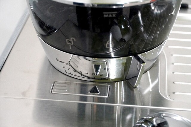 【画像】デロンギのコーヒーマシン「EC9355J-M」レビュー、半自動マシンならではのコーヒーを淹れる楽しさ 10/31 - ライブドアニュース