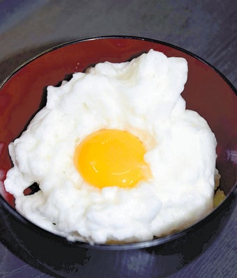 「黄色い幸せ」聖地でかきこむTKG…「120万羽の鶏が毎日100万個の卵を産む」岡山・美咲町 - ライブドアニュース