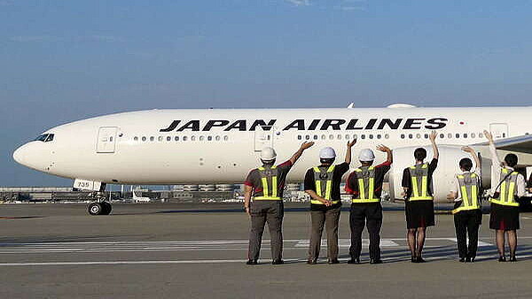 JALのボーイング777-300ER「JA735J」3機目の退役に (2025年9月10日掲載) - ライブドアニュース