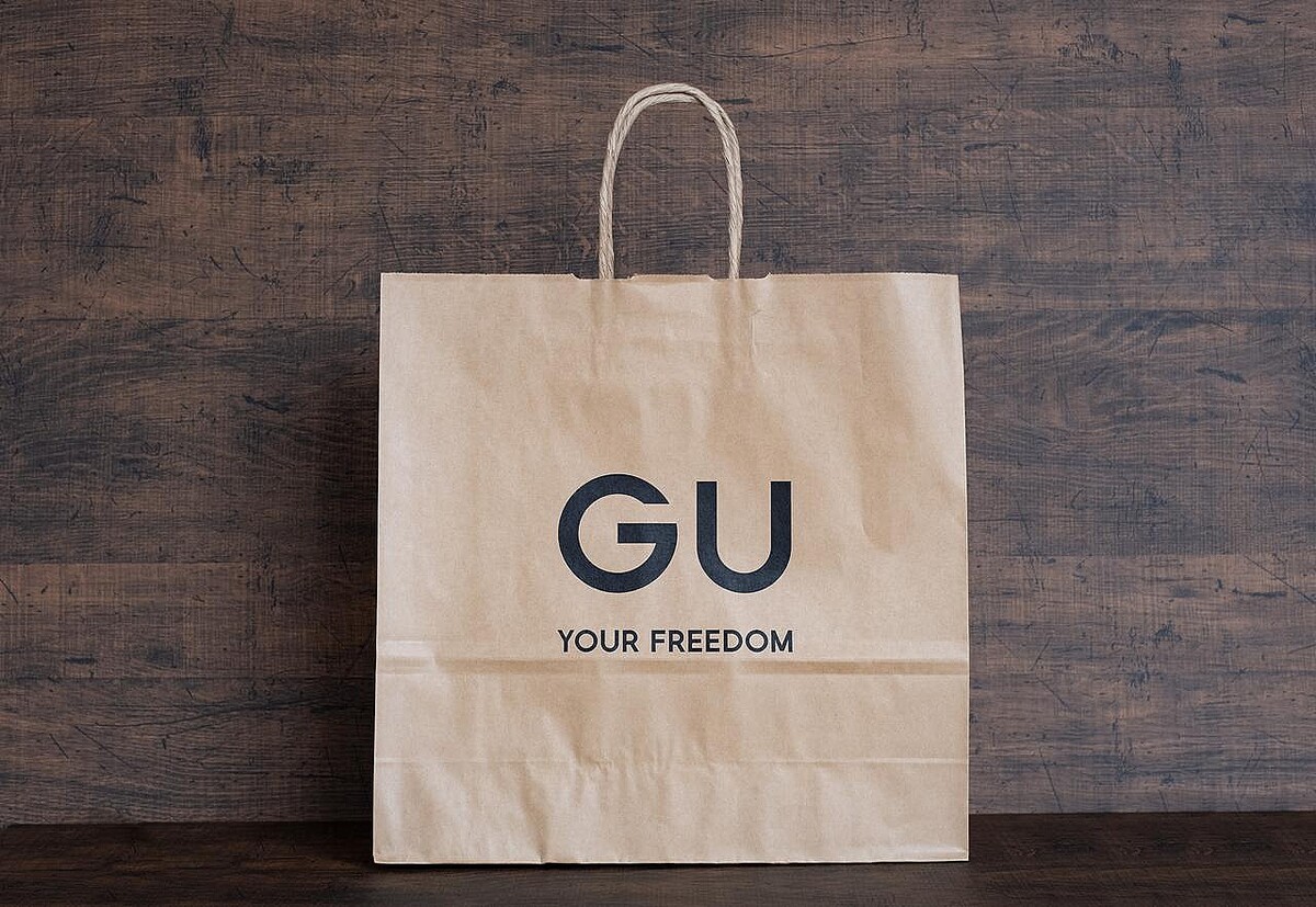 大人こそ黒より“ブラウン”かも！【GU】40・50代のサマ見え♡「シャツコーデ」 - Peachy - ライブドアニュース