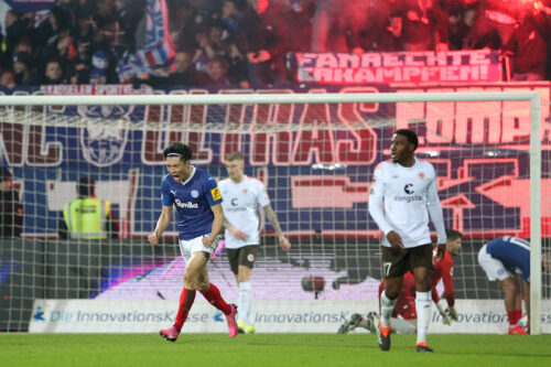 FW町野修斗がドイツ2部“天王山”で1G1Aと躍動！ キールはザンクトパウリとの打ち合いに敗れる - ライブドアニュース