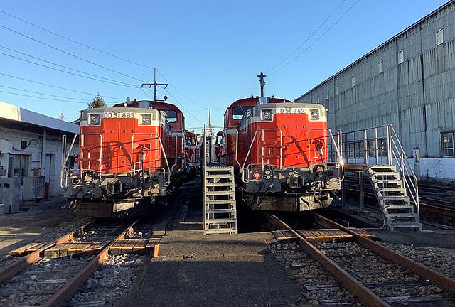 JR東日本、DD51形と12系客車を連結したプレミアム夜間撮影会を開催 - ライブドアニュース