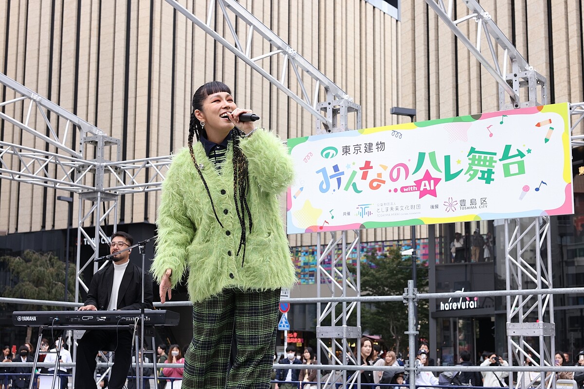 【画像】誰もが主役になれる街を目指す注目のスポット“Hareza(ハレザ）池袋”でイベント「みんなのハレ舞台 with AI」が開催。AIさんも登場して生歌唱！【編集部がリアルに体験！ Vol ...