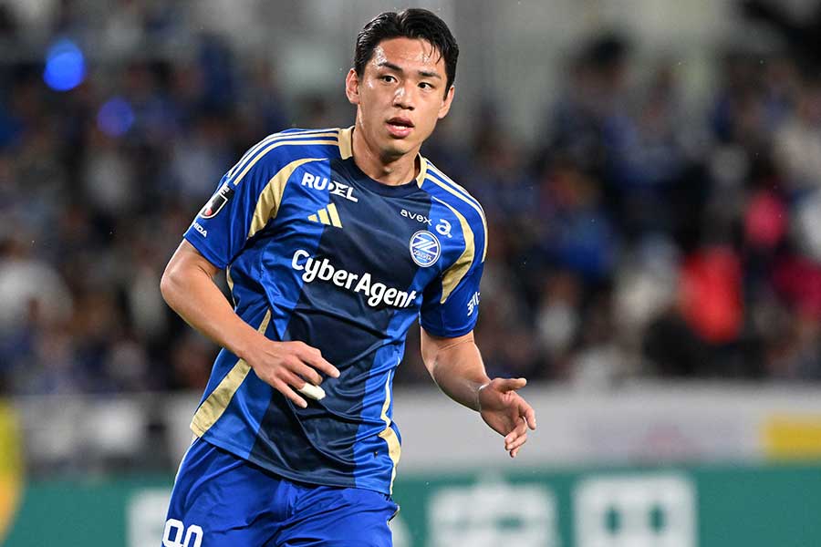 町田戦の膝蹴り「その行為がサッカーなのか」 VAR介入せず…JFA説明「向き合わないと」 - ライブドアニュース