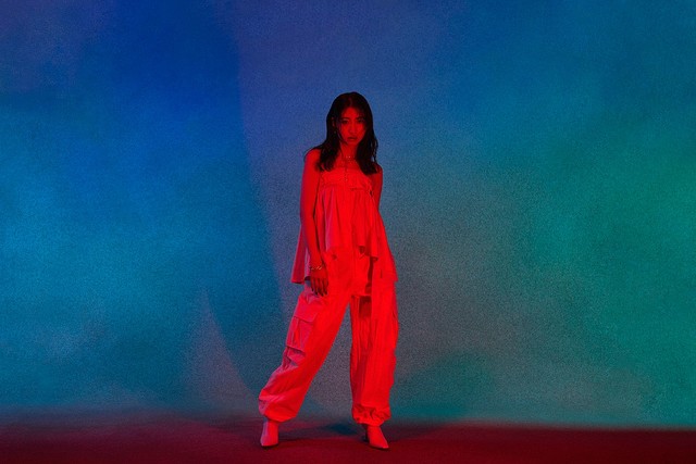 eill、「WE ARE」MVティザー公開。MV本編のYouTubeプレミア公開を発表 - ライブドアニュース