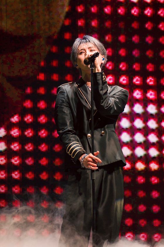 環境に配慮した原材料を活かしたステージ衣装！OWV 5th Anniversary LIVE - ライブドアニュース