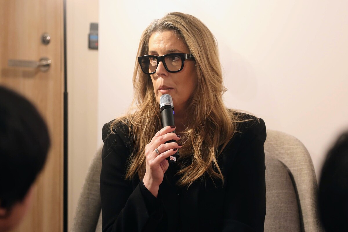 BAT本社の加熱式製品の責任者が来日 - 進化した「glo hyper pro」の魅力を語る - ライブドアニュース