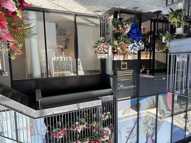 【日本初】話題のSHEIN、常設店が原宿にオープン! 見て、触って、“体験”できる「SHEIN TOKYO」とは? - ライブドアニュース