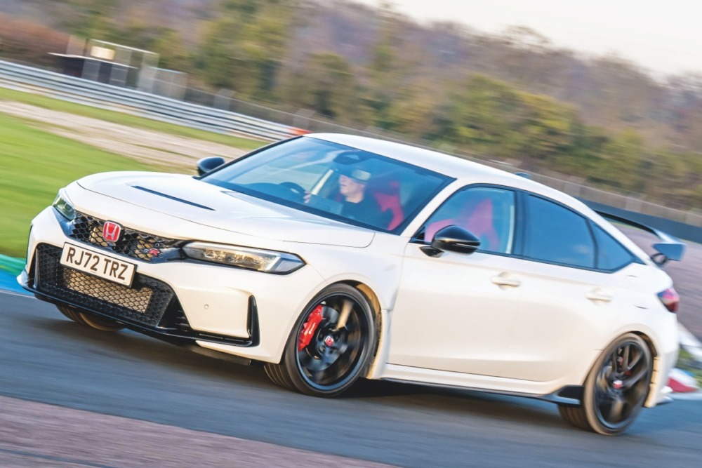 UK編集部もゾッコン FL5型 ホンダ・シビック・タイプR （1） 熟成ハードに大人なボディ - ライブドアニュース