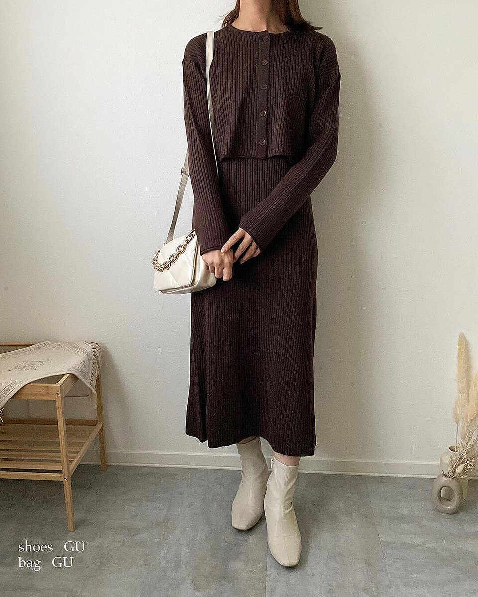 実質3way！ロングシーズン着回せる最強アイテム♡“リブニットワンピース”【GU】 - Peachy - ライブドアニュース