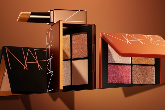 NARS23年夏コスメ、“ブロンズが輝く”「ラグナ」シェードの4色アイパレ＆シアーリップ - Peachy - ライブドアニュース