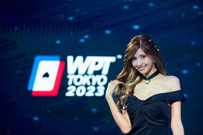 北新地No.1キャバ嬢ひめか、“賞金総額1億円”ポーカー国内大会登場 大胆オフショルドレス姿披露＜WPT TOKYO 2023＞ (2023年9月23日掲載) - ライブドアニュース