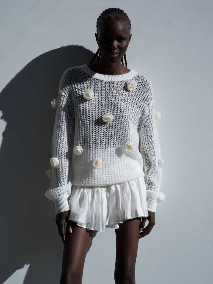 【スナイデル】リボンモチーフやフリルなどを使った、2024年春コレクションのカタログを公開 - Peachy - ライブドアニュース