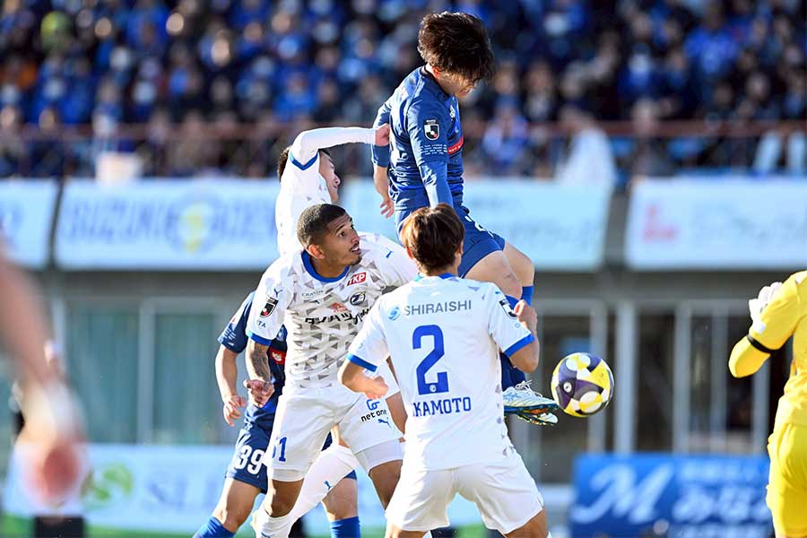 ”門番”水戸がJ2初優勝 2部最長26年目で悲願…本拠地でクラブ初のJ1昇格達成 (2025年11月29日掲載) - ライブドアニュース