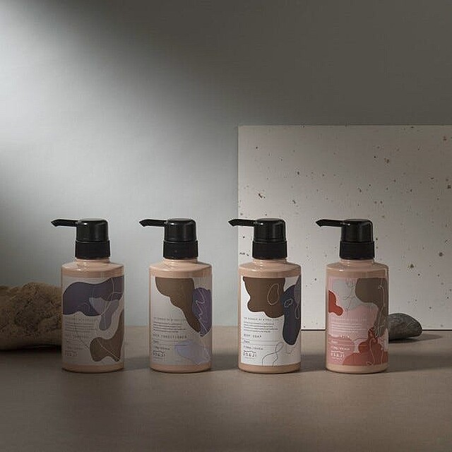 OSAJI（オサジ）から、冬限定の香り「Danro〈ダンロ〉」ヘア＆ボディケアシリーズが11/30（水）より数量限定発売 - Peachy - ライブドアニュース