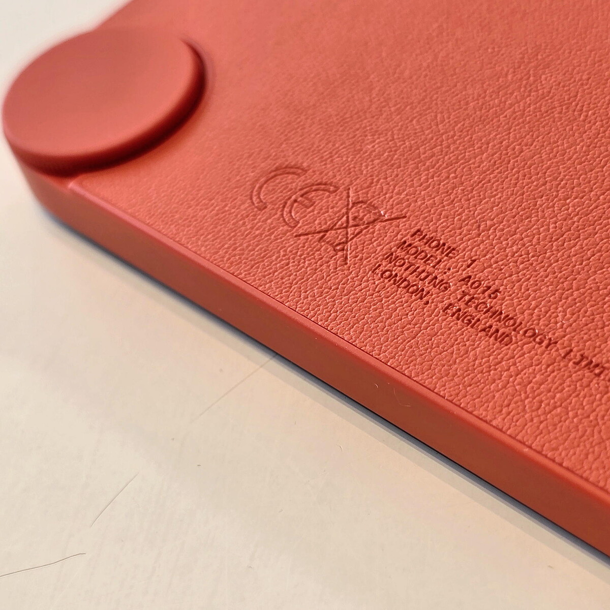 [本日の一品]衝動買いしたNothing 「CMF Phone 1」専用の「CARD CASE」を手に入れた - ライブドアニュース