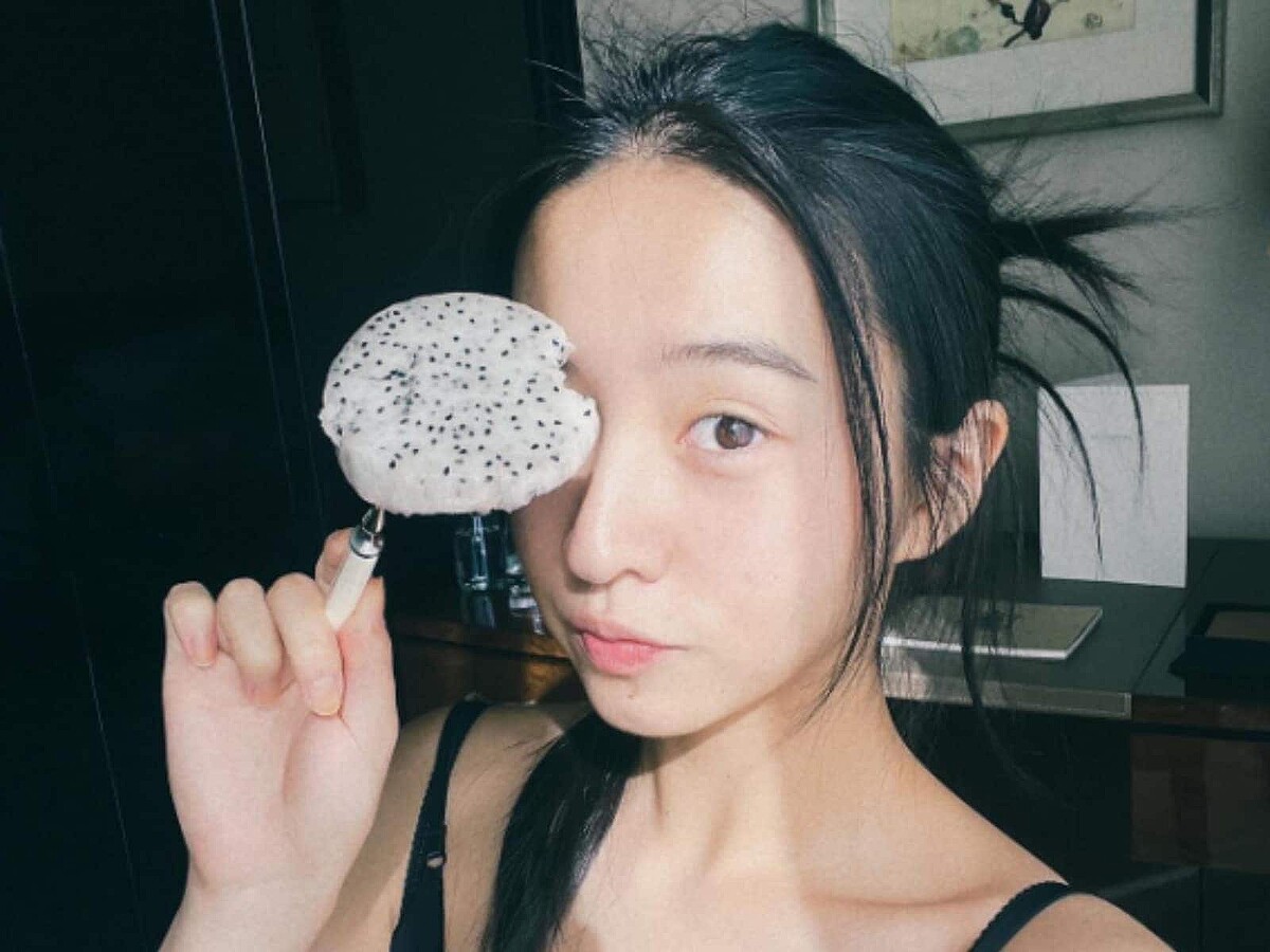 木村拓哉の娘・Koki,、すっぴん？ のプライベートショット公開！ 肌見せキャミソール姿 (2024年12月5日掲載) - ライブドアニュース