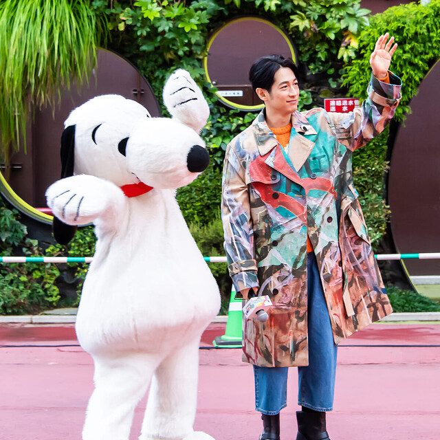 スヌーピー＆ディーン・フジオカがトラックをお見送り！「SNOOPY HAPPINESS FLOAT 2022」出発式 - ライブドアニュース