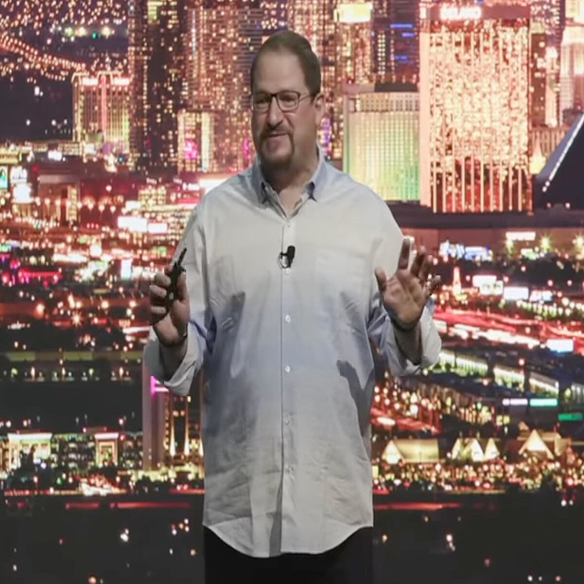 クアルコムのアモンCEO、メタバースや自動車へのSnapdragon拡大を宣言 - CES 2022 (2022年1月6日掲載 ...