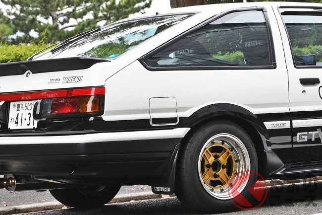 5速MT搭載！ トヨタ「超スゴいAE86」登場！ 「こんな出来がいいなんて」「乗りやすい」 「パンダトレノ」ボディ×画期的「1.6L“NA”エンジン」採用に驚きの声！ “魔改造ハチロク”乗った ...