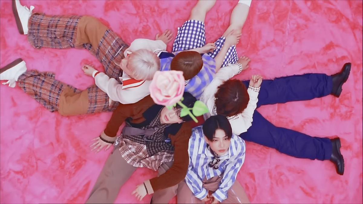 POW、ニューシングル「Valentine」MV公開…ダイナミックなカメラワークに注目 - ライブドアニュース