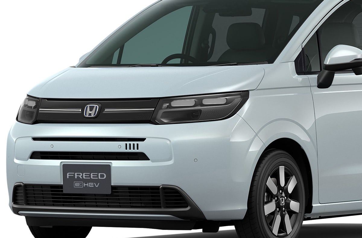 艶感が増し増しに！フリード e:HEVが一部改良でクリア塗料変更や、安全系装備の選択肢を拡大 - ライブドアニュース