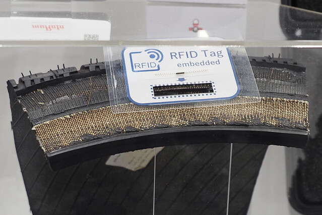 洋服でおなじみの「RFID」タグをタイヤに内蔵? 村田製作所に理由を聞く - ライブドアニュース