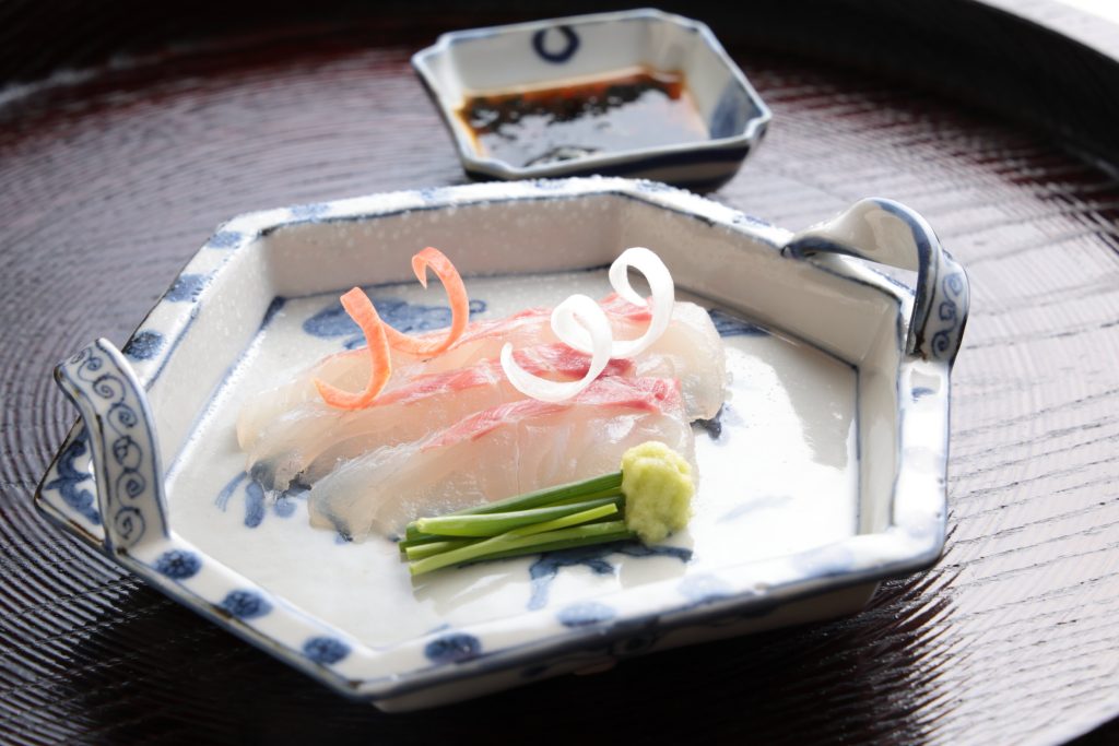 【画像】「The Tabelog Award 2025」受賞店 料理ごとにBGMが流れる割烹 5/10 - ライブドアニュース