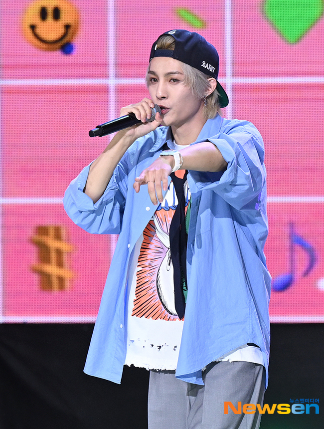 【画像】【PHOTO】WayV、6/11放送の「THE SHOW」で1位を獲得！ 15/19 - ライブドアニュース