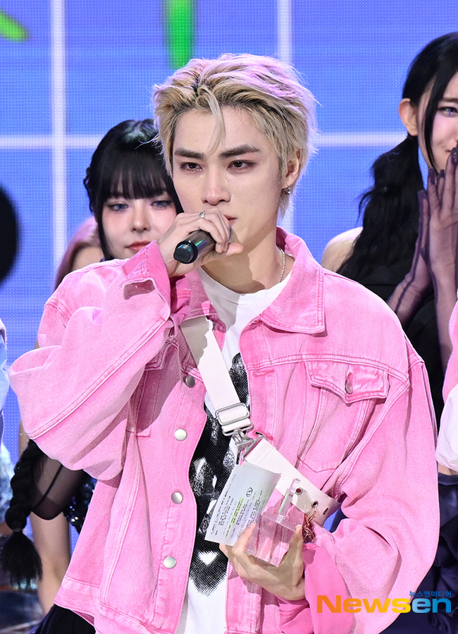 【画像】【PHOTO】WayV、6/11放送の「THE SHOW」で1位を獲得！ 13/19 - ライブドアニュース