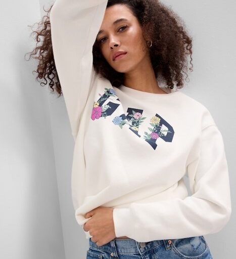 【Gap】大人気の｢LOGOコレクション｣に新作のロゴデザインが追加♪ - Peachy - ライブドアニュース