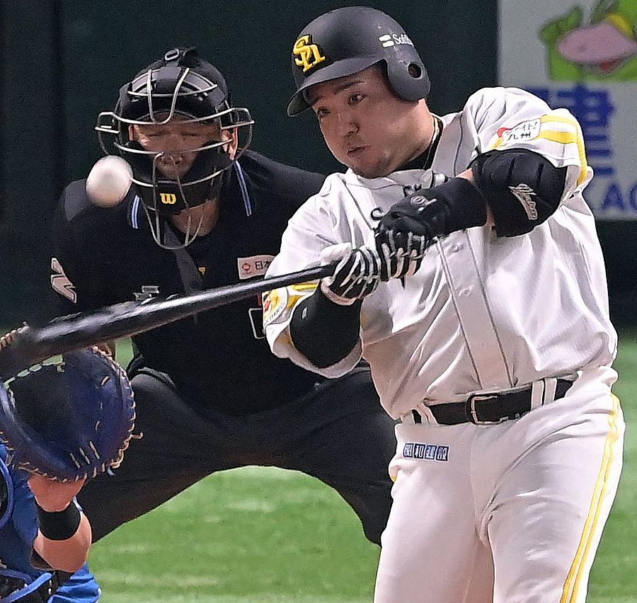 51打席ぶりの「どすこい！！」 ソフトバンク山川穂高が日本ハム伊藤大海から豪快な先制の5号ソロ - ライブドアニュース