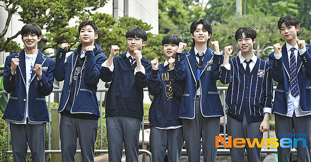 【画像】【PHOTO】AB6IX、CIX、fromis_9、BOYNEXTDOORら「ミュージックバンク」収録のため放送局へ（動画あり） 8/10 - ライブドアニュース