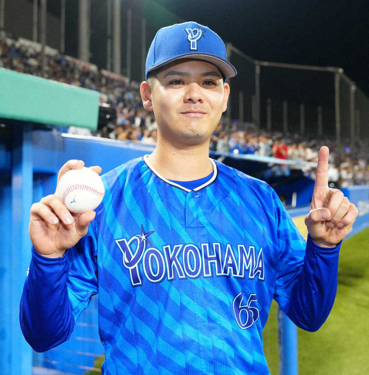 DeNA・宮城 小学6年で「大人の決断」した男が母に恩返しのうれしいプロ初勝利 - ライブドアニュース