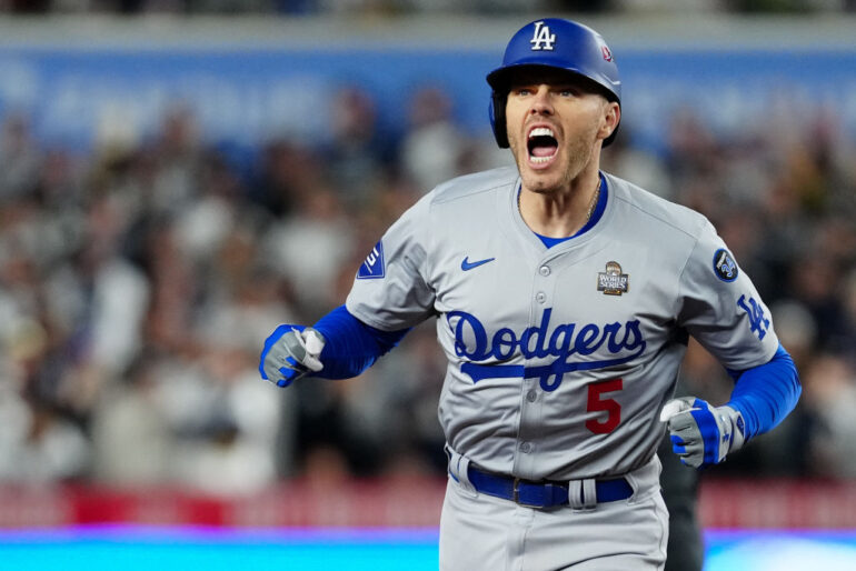 ドジャース、3連勝で4年ぶり世界一に王手！ フリーマンが″WS5戦連発″の先制弾、先発ビューラーが5回無失点の好投 - ライブドアニュース
