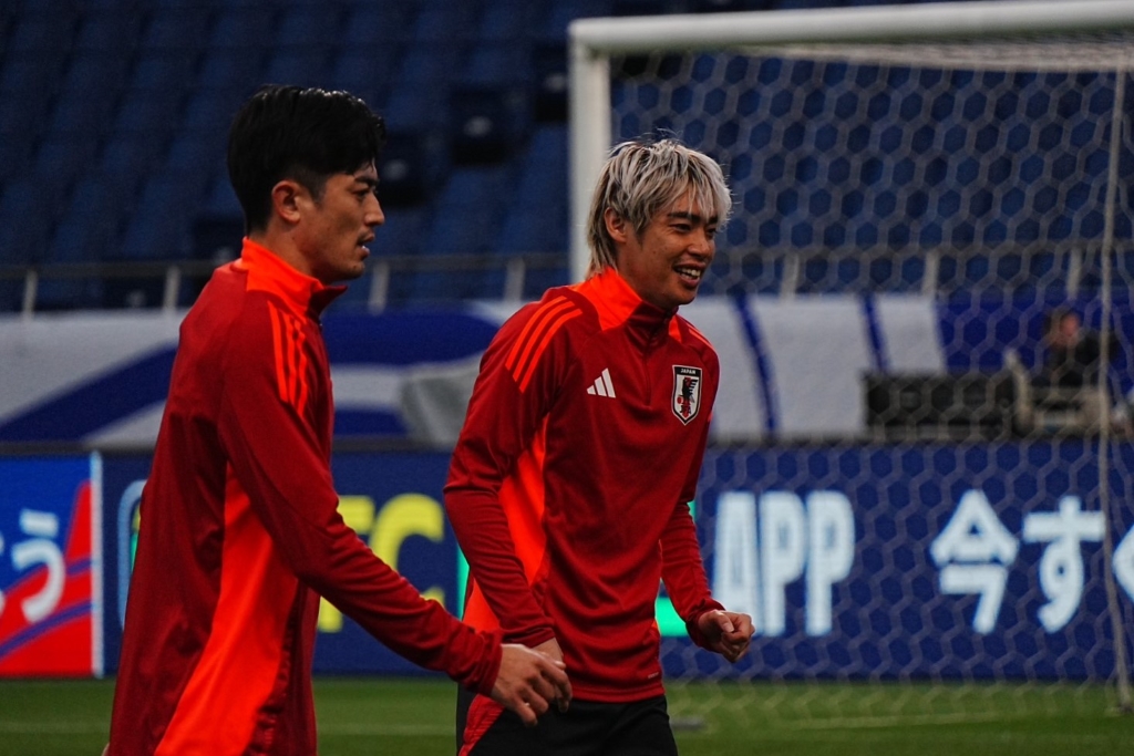 日本代表のイナズマ、FW伊東純也！Qoly編集部が代表練習取材で撮影したスピードスターの写真を公開 - ライブドアニュース