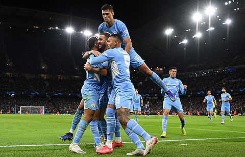 ジェズス1G1Aのシティが逆転勝利で首位通過! PSGは敗戦もライプツィヒのお膳立てで2位通過《CL》 - ライブドアニュース