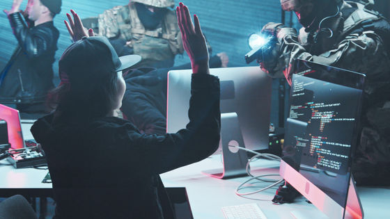 フィッシングサービス「LabHost」を国際警察チームが一斉摘発して37人を逮捕 (2024年4月19日掲載) - ライブドアニュース