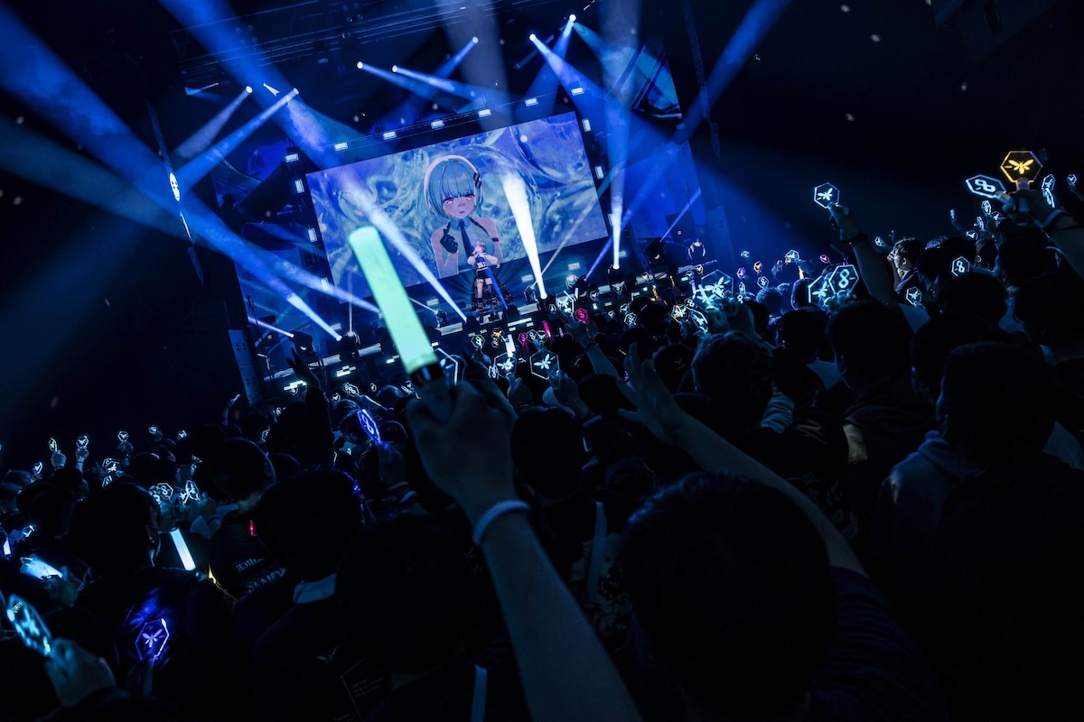 HACHI、まだ見ぬ人々と全世界へ向けて響く歌 ツアー『for ASTRA.』で繋いだバーチャルとリアルの境目 (2025年1月30日掲載 ...