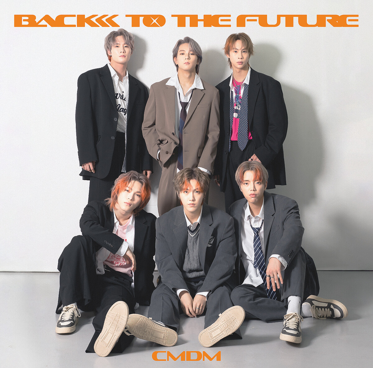 【画像】CMDM、日本デビューシングル「BACK TO THE FUTURE」の発売日が5月16日に変更…ジャケ写を公開 2/2 - ライブドアニュース