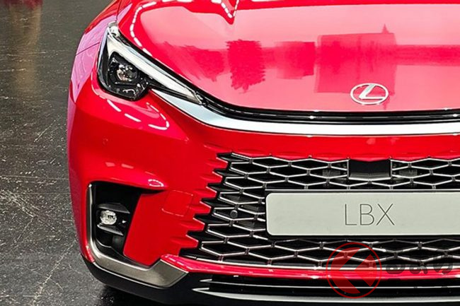 レクサスが「小さな高級車」発売！ 全長4m強の新型「LBX」の予告!? 11月9日に期待高まる - ライブドアニュース